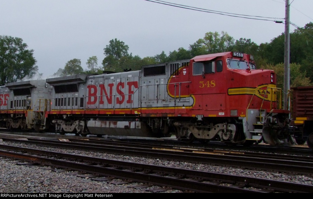 BNSF 548